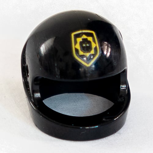 LEGO PART 2446pr0012 Helmet, Standard with Yellow Badge with Minifig ...