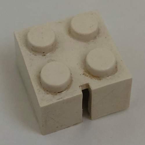 LEGO PART 3003c Brick 2 x 2 without Bottom Tubes, Slotted (with 1 slot ...
