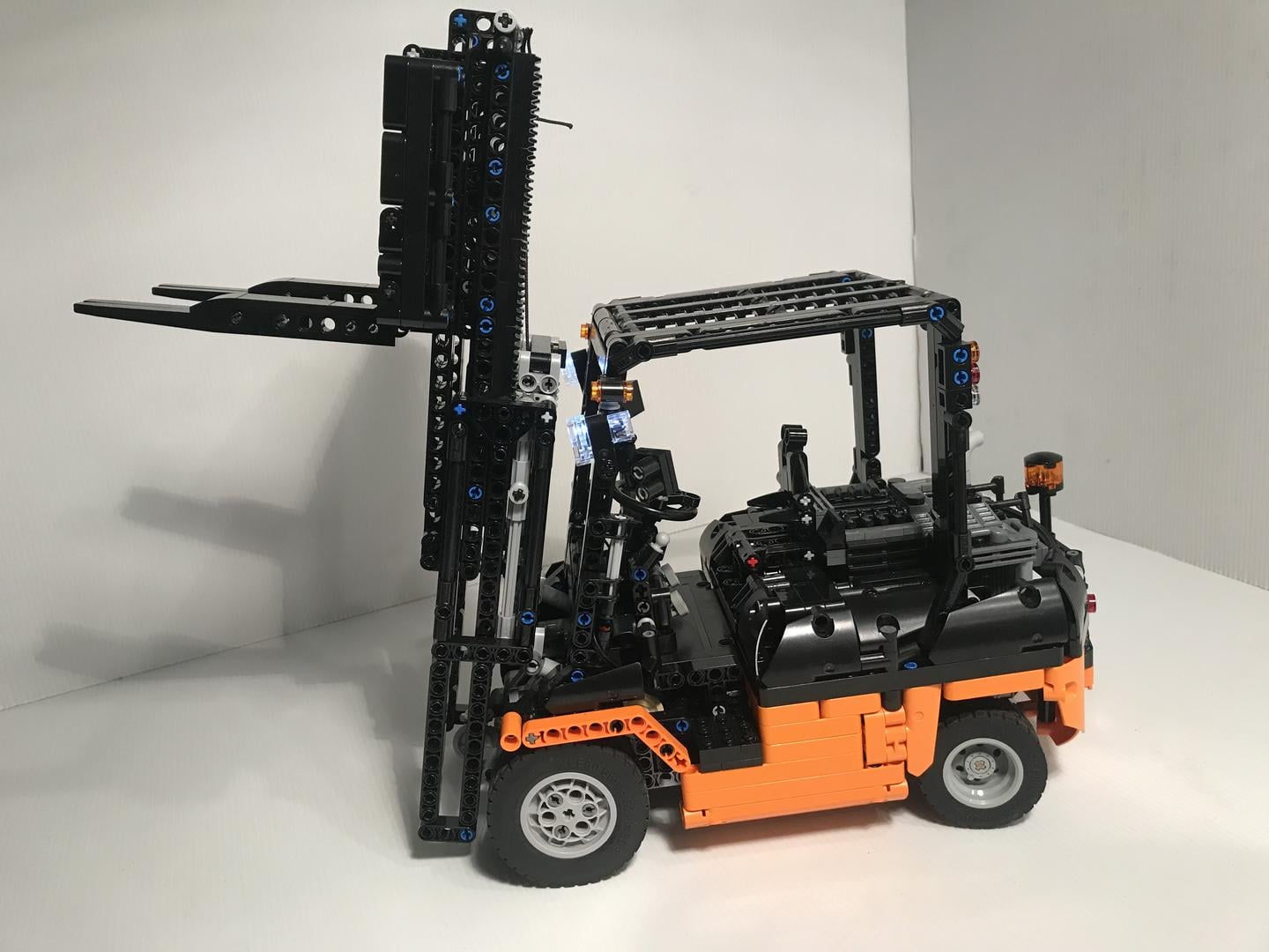 LEGO MOC LEGO Technic Custom Forklift Mk II by KevinMoo | Rebrickable ...