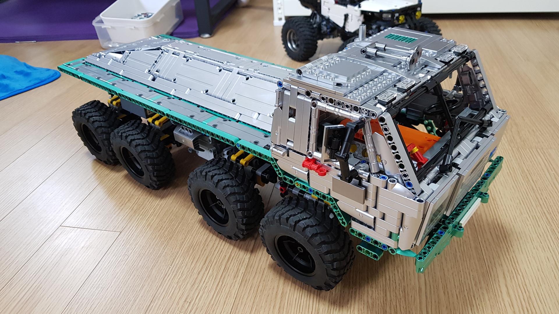 LEGO MOC Tatra T813 8x8 PROFA by Madoca1977 | Rebrickable - Build with LEGO