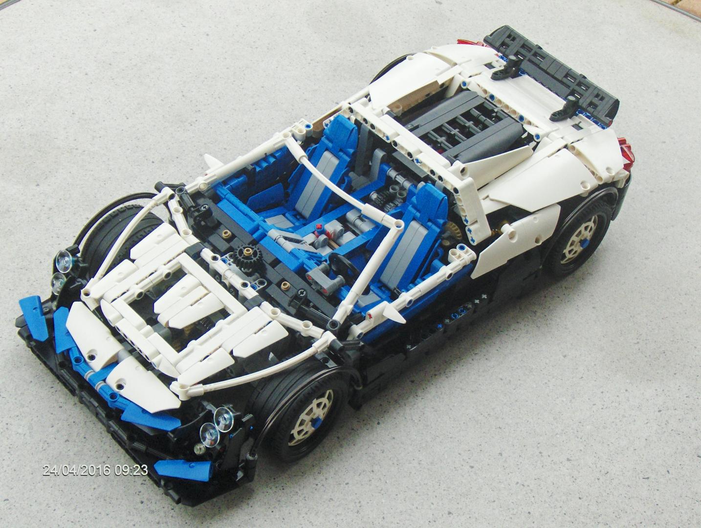 LEGO MOC Updated Simple Supercar by Lipko | Rebrickable - Build with LEGO