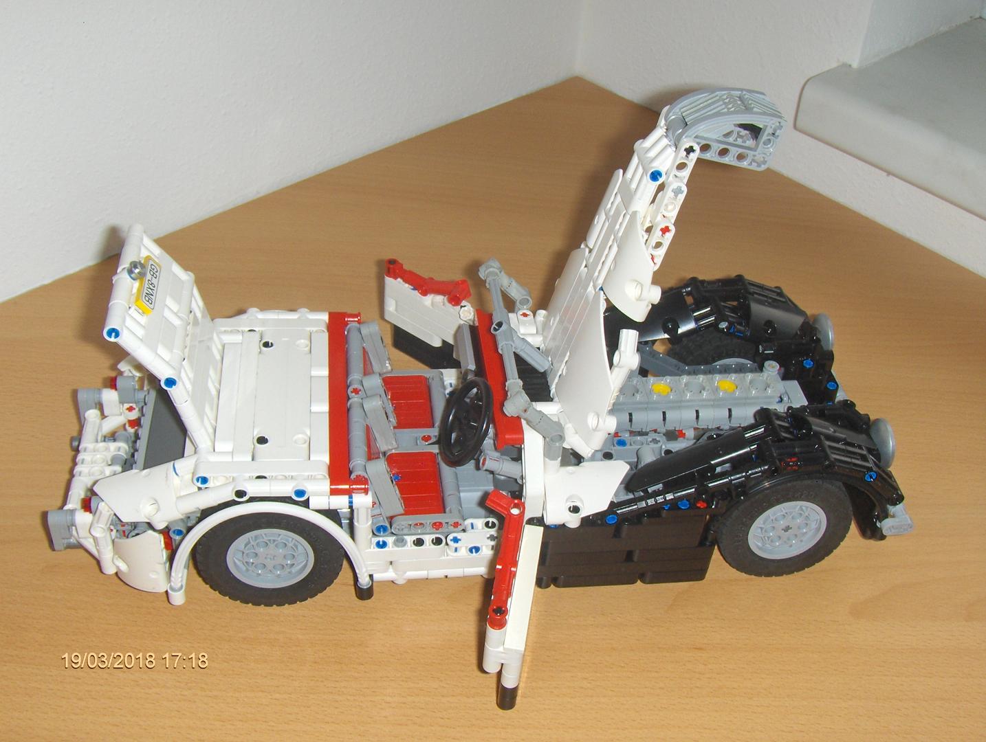 LEGO MOC Classic Jaguar Roadster RC version by martijnnab | Rebrickable ...