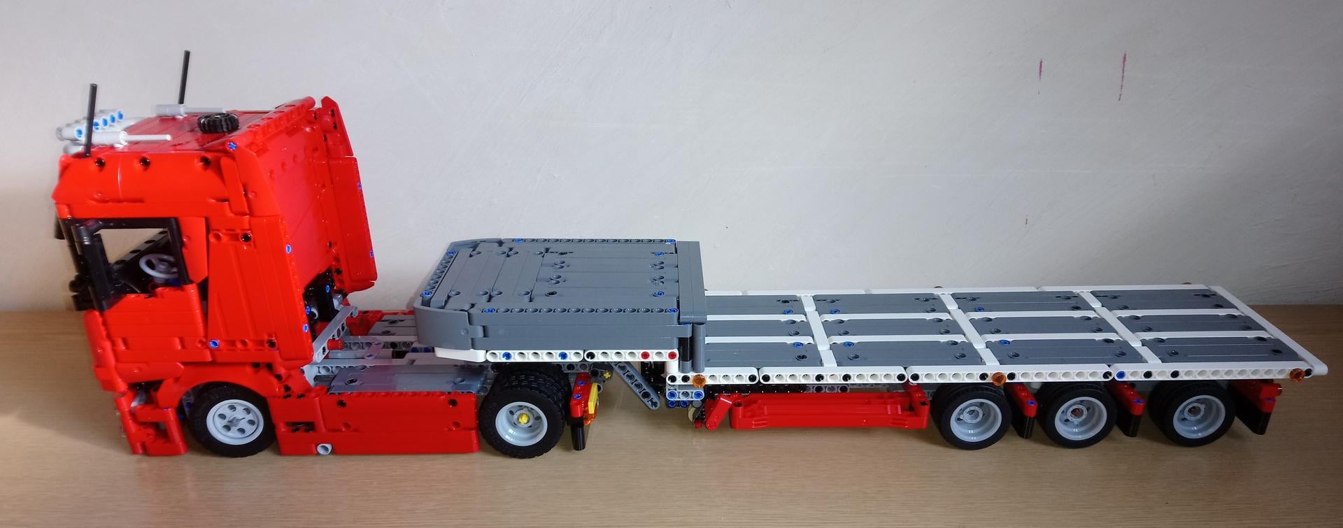 LEGO MOC Scania truck and steering trailer by technicprojects | Rebrickable - Build with LEGO