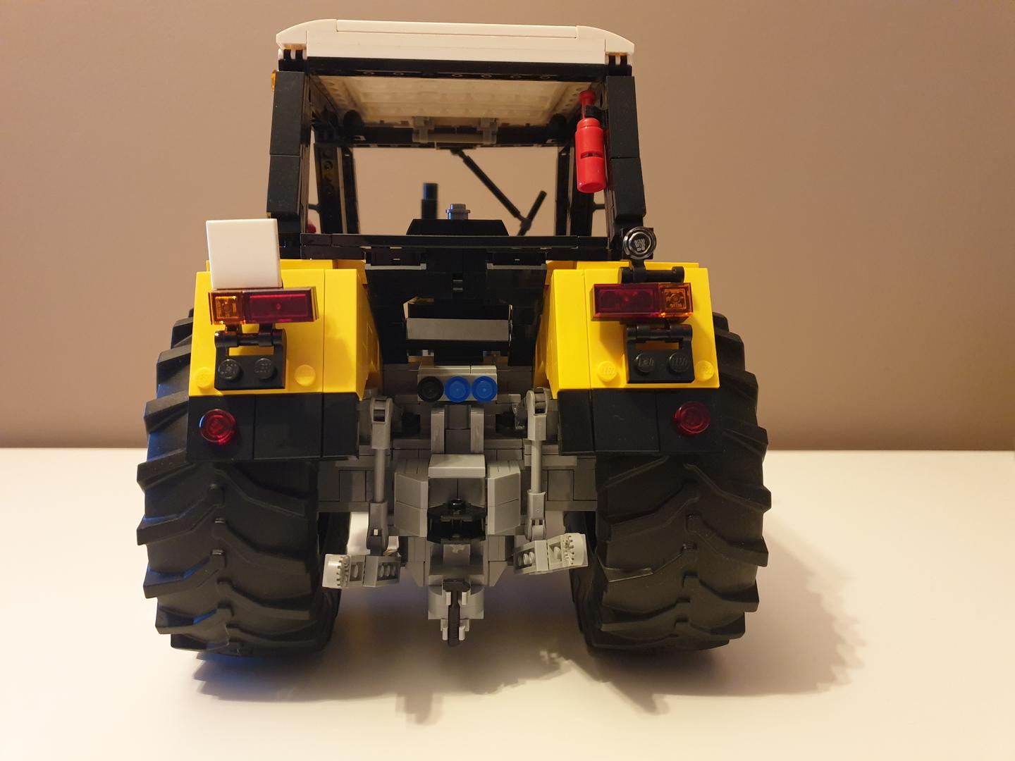 LEGO MOC Ursus 912 - Yellow version by M_longer | Rebrickable - Build ...