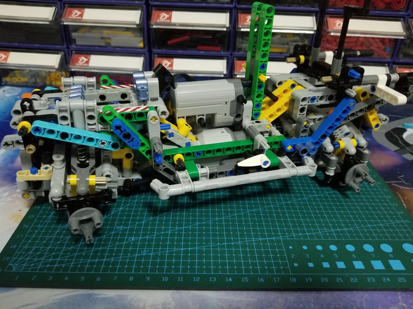 LEGO MOC TOYOTA Land Cruiser 76 by KevinMoo | Rebrickable - Build with LEGO