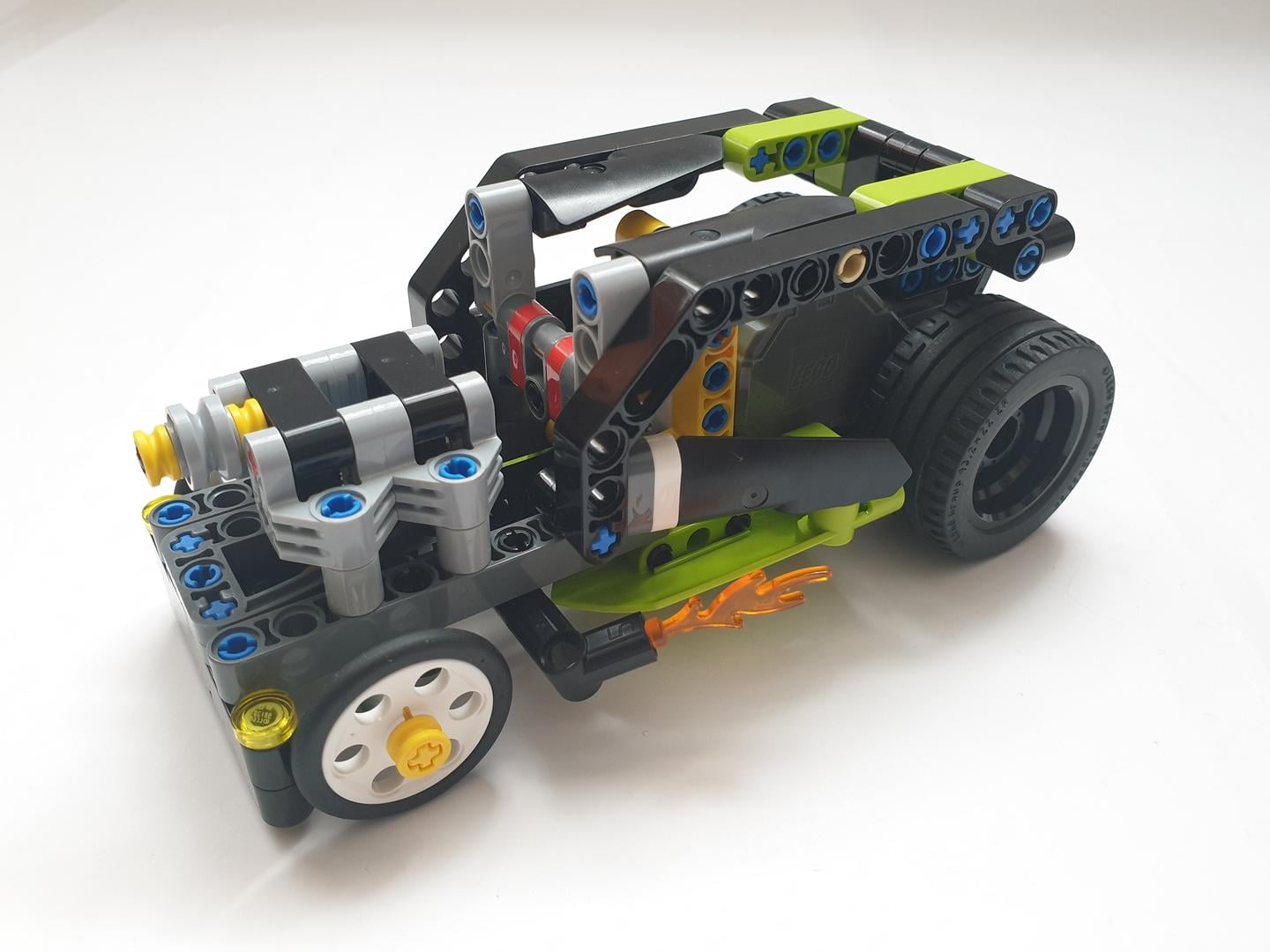 LEGO MOC 42103 Rat Rod by Keep On Bricking | Rebrickable - Build with LEGO