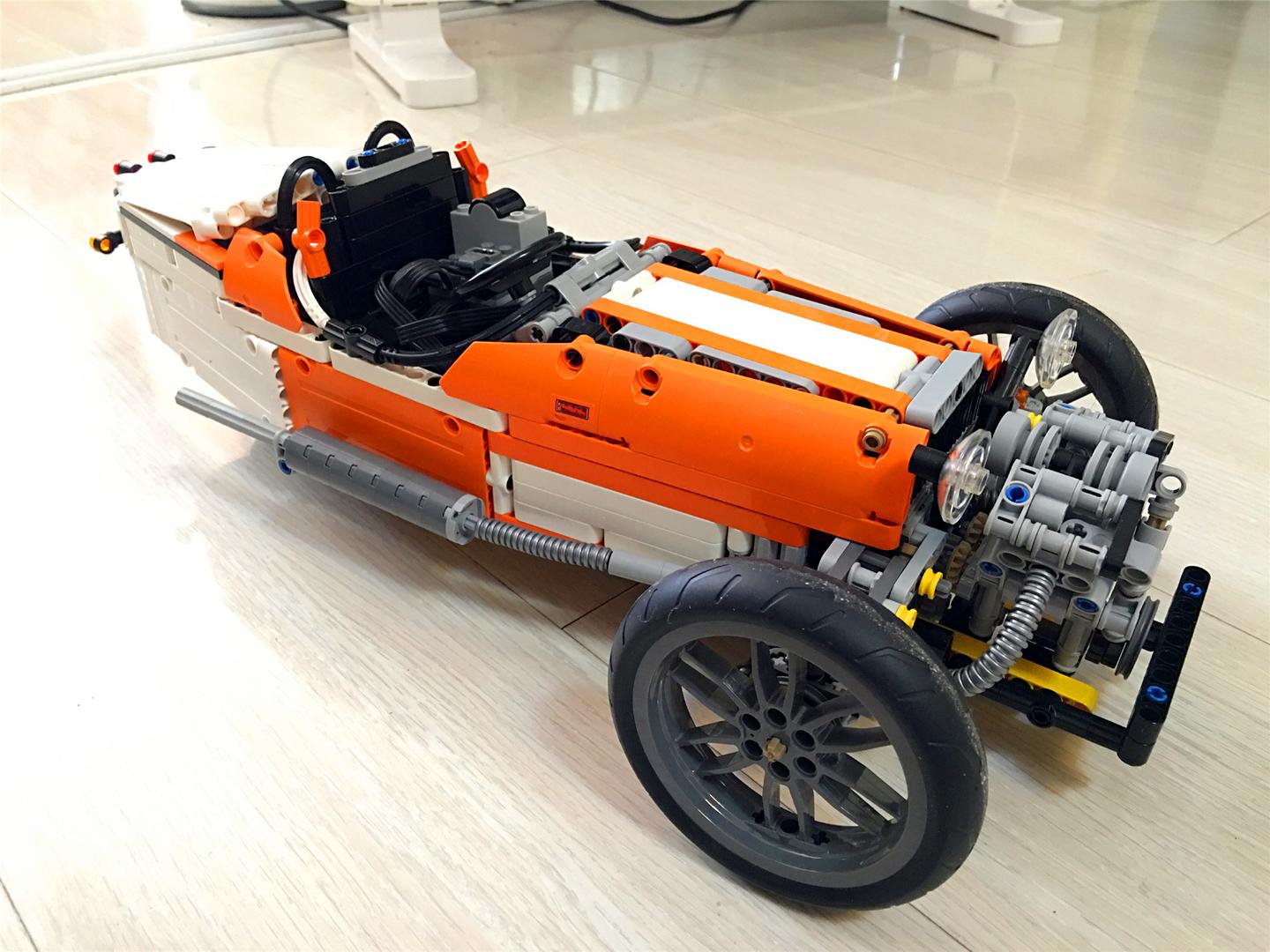 LEGO MOC Morgan Three Wheeler by Nico71 | Rebrickable - Build with LEGO