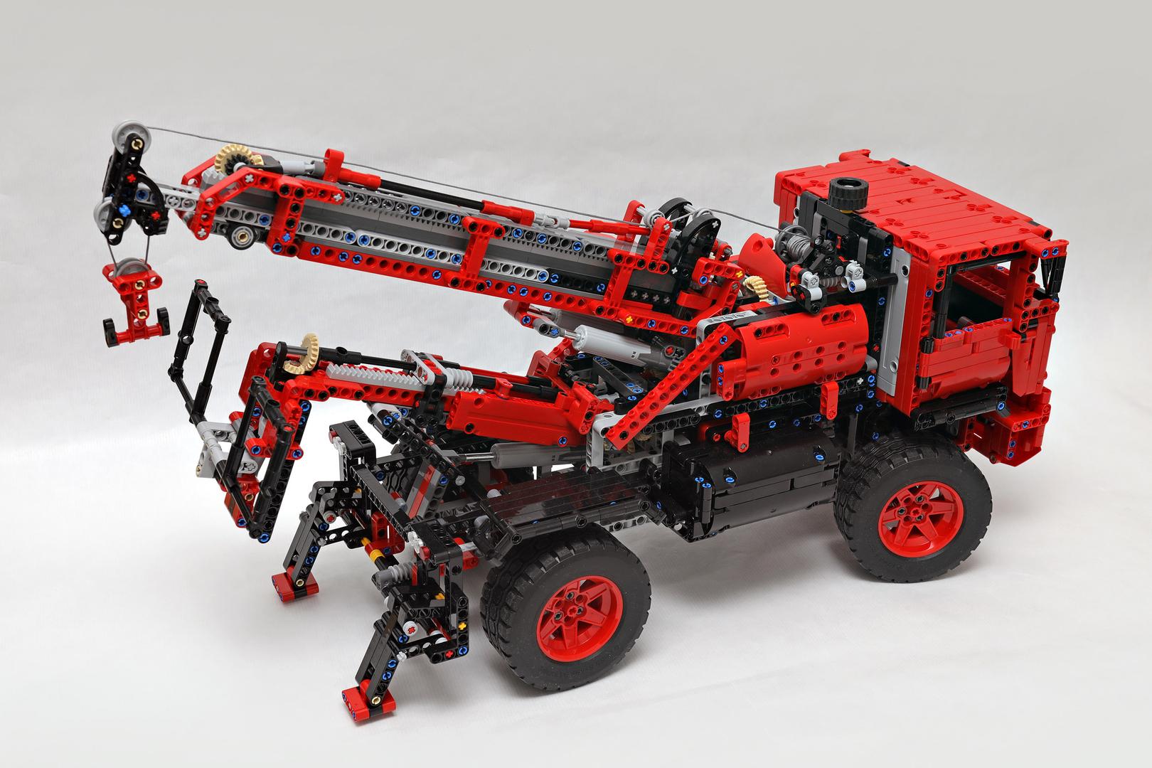 LEGO MOC Lego Tow Truck 42082 c model by the_lego_technic_channel ...