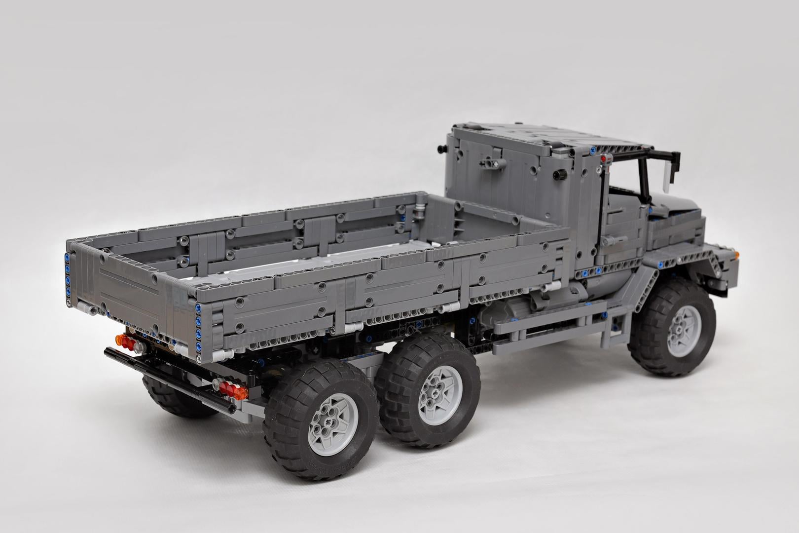 LEGO MOC 6x6 Offroad Truck by Superkoala | Rebrickable - Build with LEGO