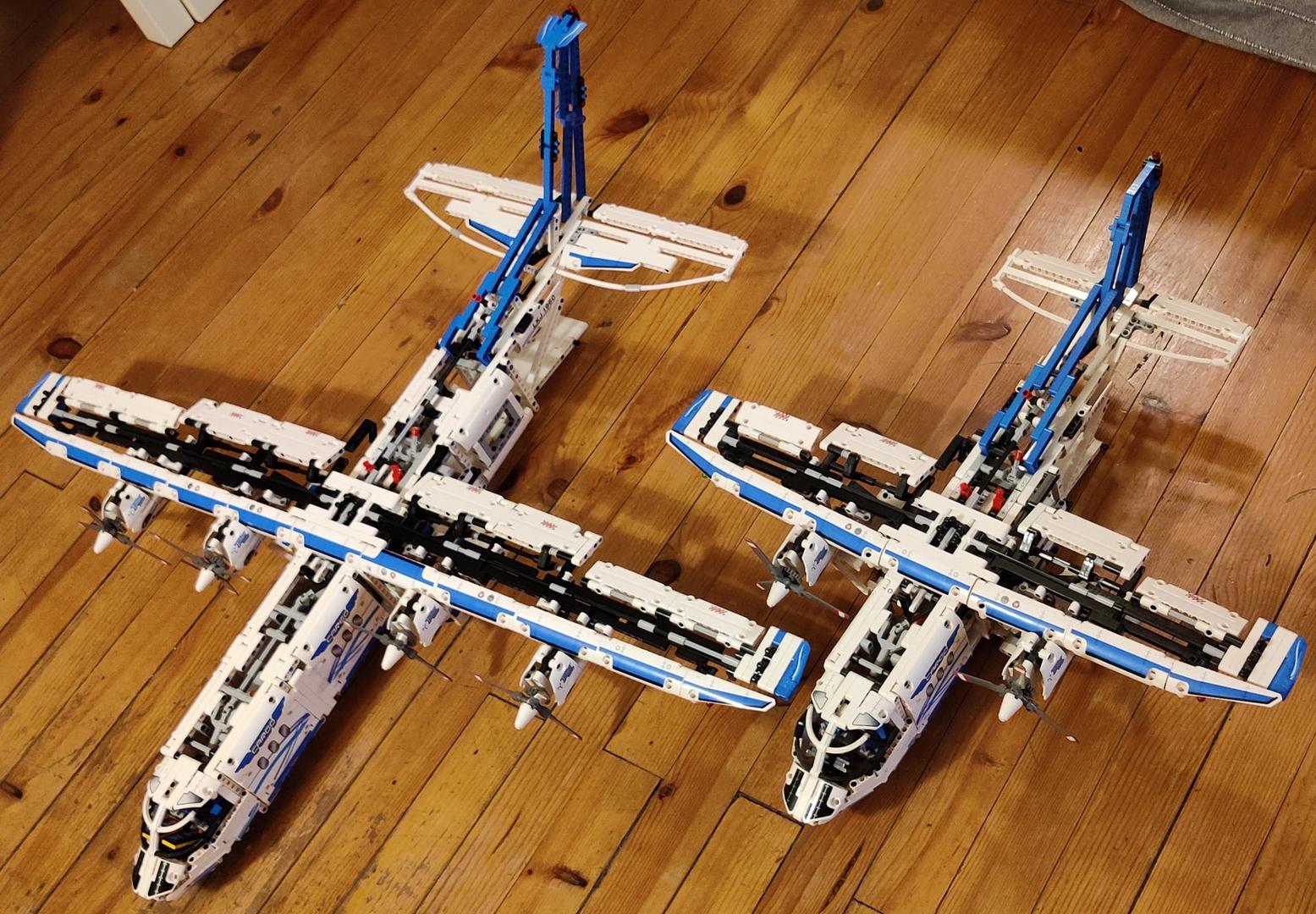 LEGO MOC Cargo plane with 4 engines by zz0025 | Rebrickable - Build ...
