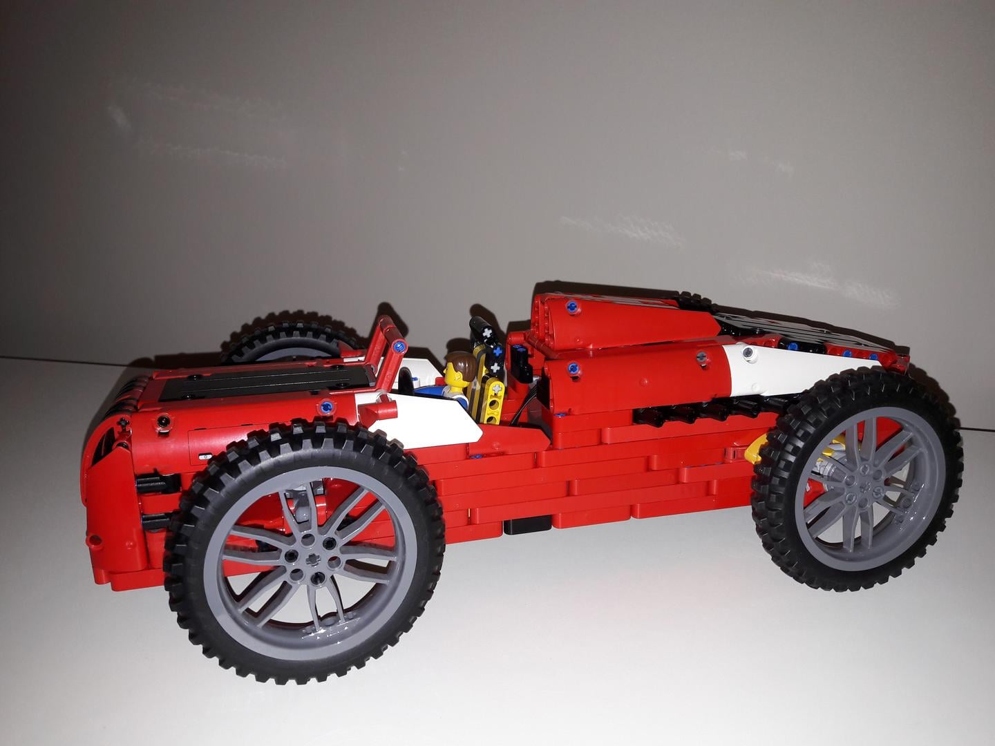 LEGO MOC Red Road Racer SBrick by jb70 | Rebrickable - Build with LEGO