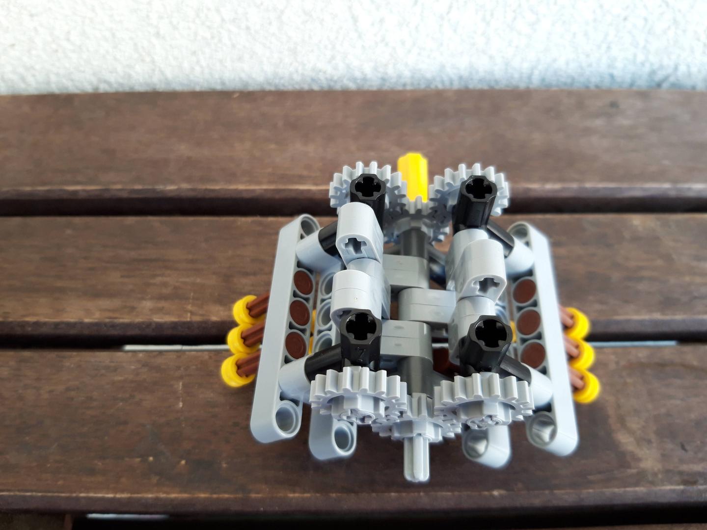 LEGO MOC Mini W12 Engine by iulian2500 | Rebrickable - Build with LEGO