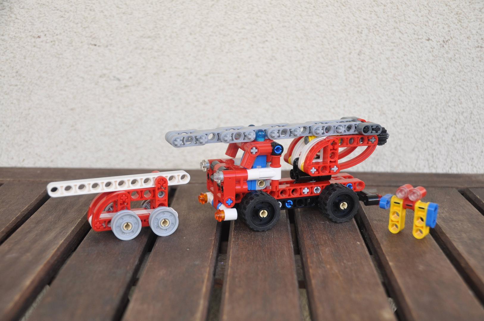 LEGO MOC-22969 Fire Ladder Truck based on 42088 set (Technic 2019 ...