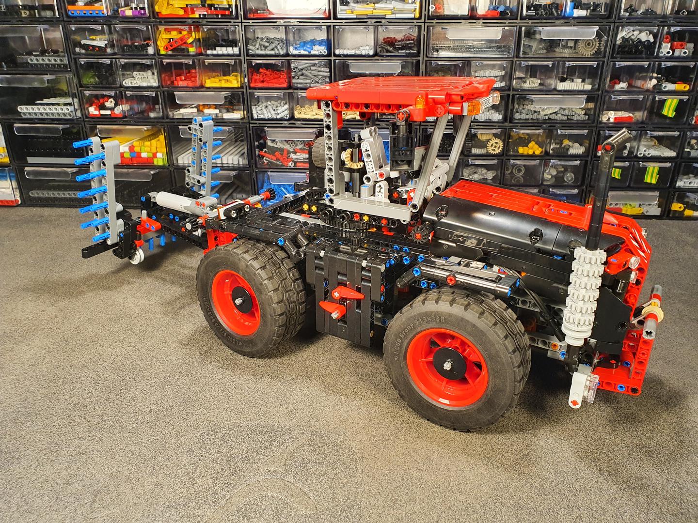 LEGO MOC Claas Xerion 5000 TRAC VC with 8 attachments (42082 c-model ...