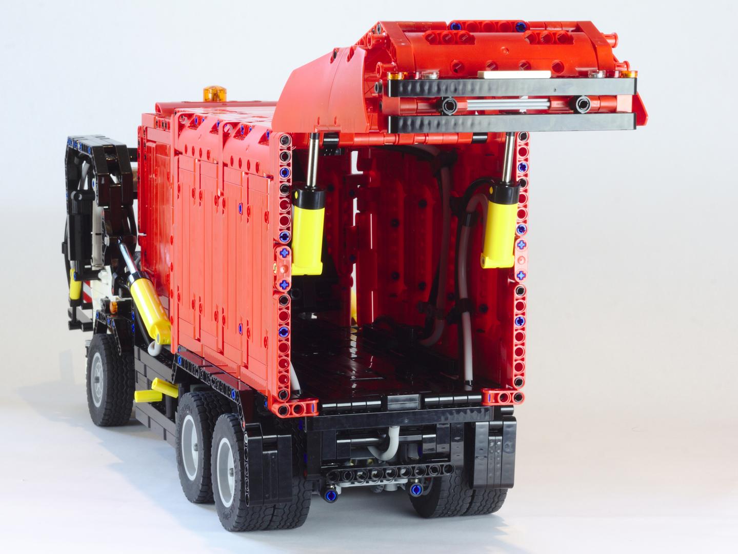 LEGO MOC Front Loader Garbage Truck by Minique85 | Rebrickable - Build ...