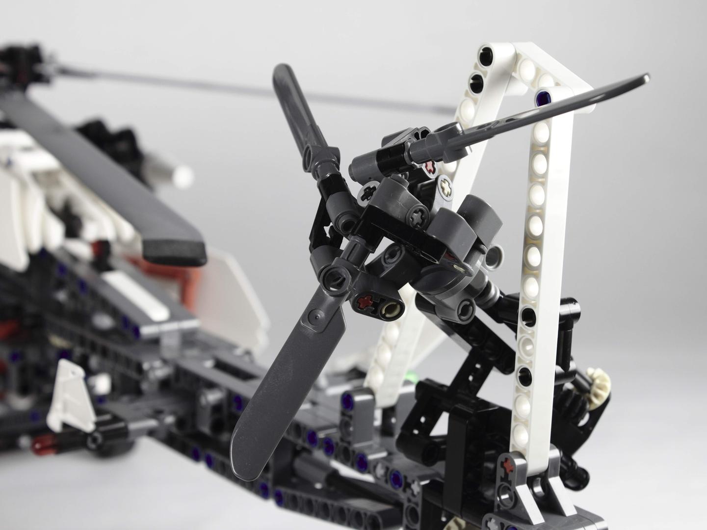 LEGO MOC AW 169 Helicopter by Ivan_M | Rebrickable - Build with LEGO