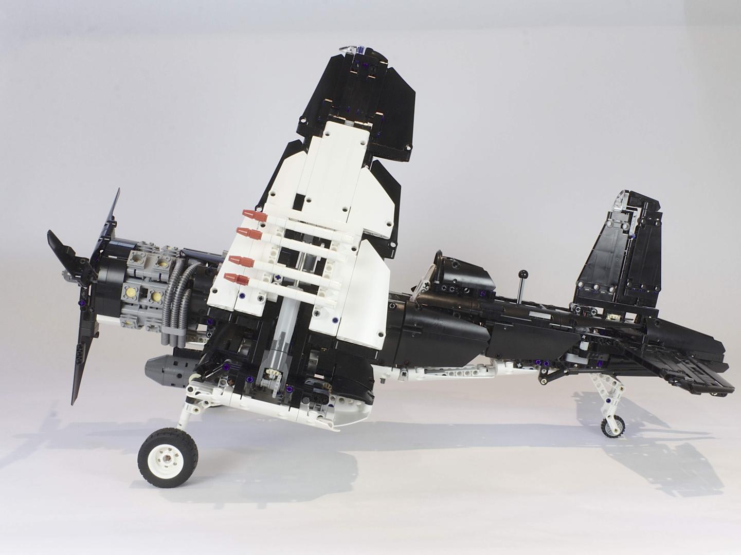 LEGO MOC Vought F4U Corsair by Joebot360 | Rebrickable - Build with LEGO