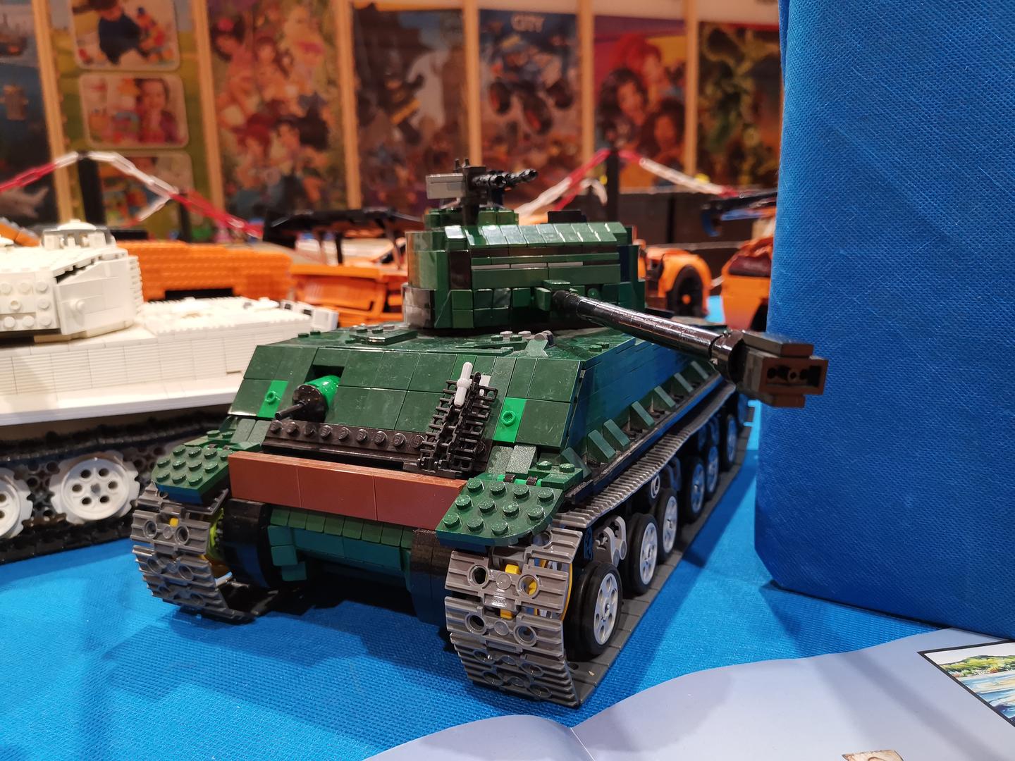 LEGO MOC RC Modular M4 Sherman by TommyStyrvoky | Rebrickable - Build ...