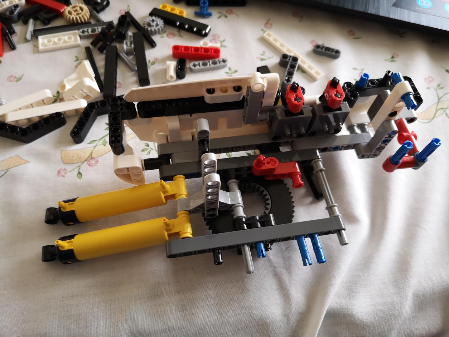 LEGO MOC Pneumatic excavator/ materials handler by D3K | Rebrickable ...