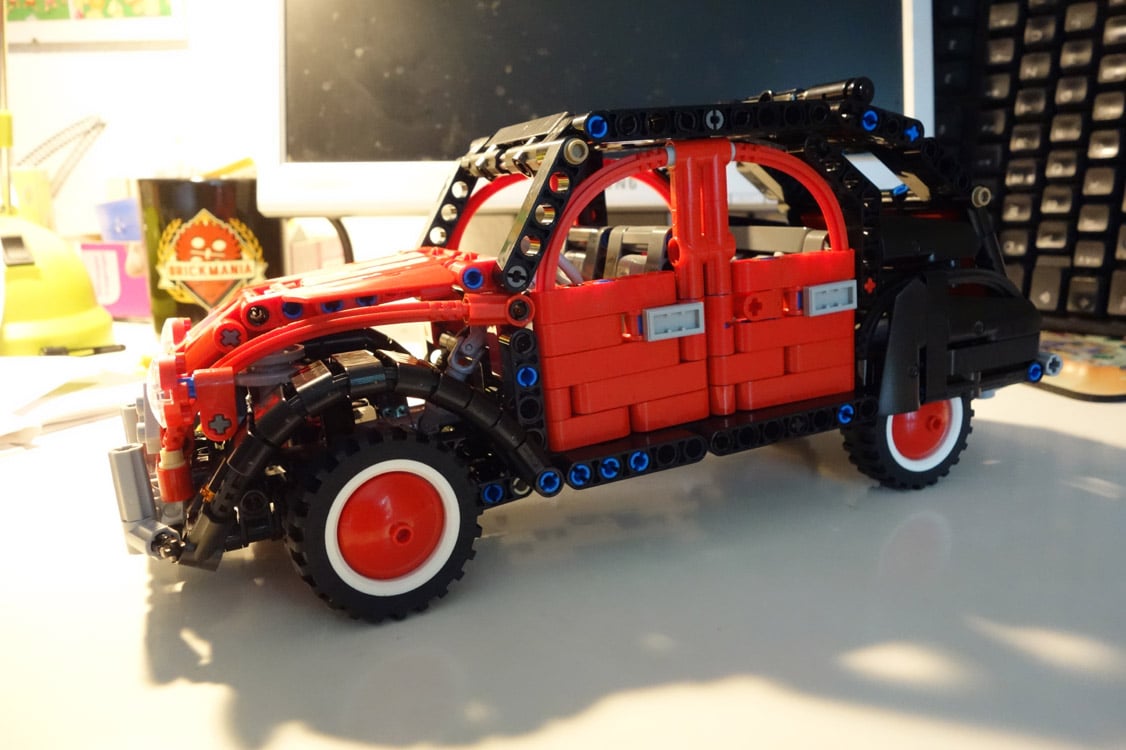 LEGO MOC Citroen 2CV Charleston black / Red by Nico71 | Rebrickable ...
