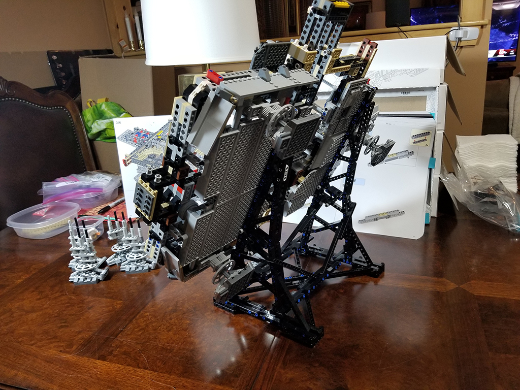 LEGO MOC Efferman's Vertical Stand for Millennium Falcon 75192 by ...