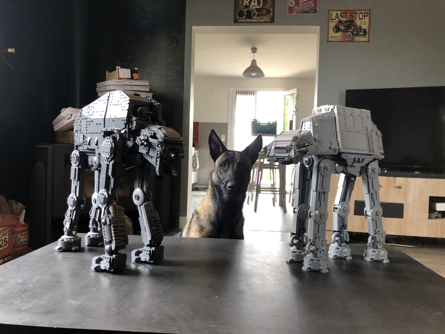 LEGO MOC UCS First Order Heavy Assault Walker AT-M6 by EDGE OF BRICKS ...