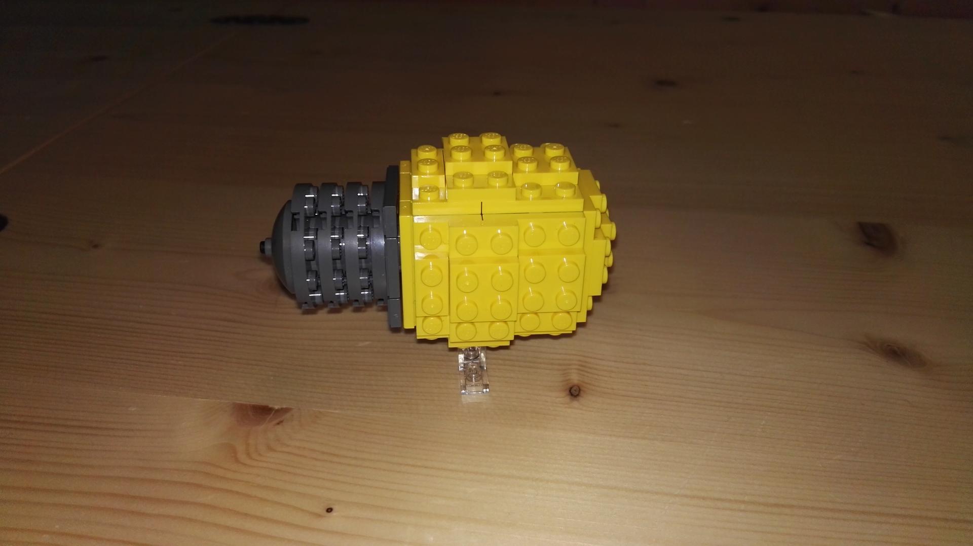 LEGO MOC Lightbulb by gnocchi_the_cat | Rebrickable - Build with LEGO