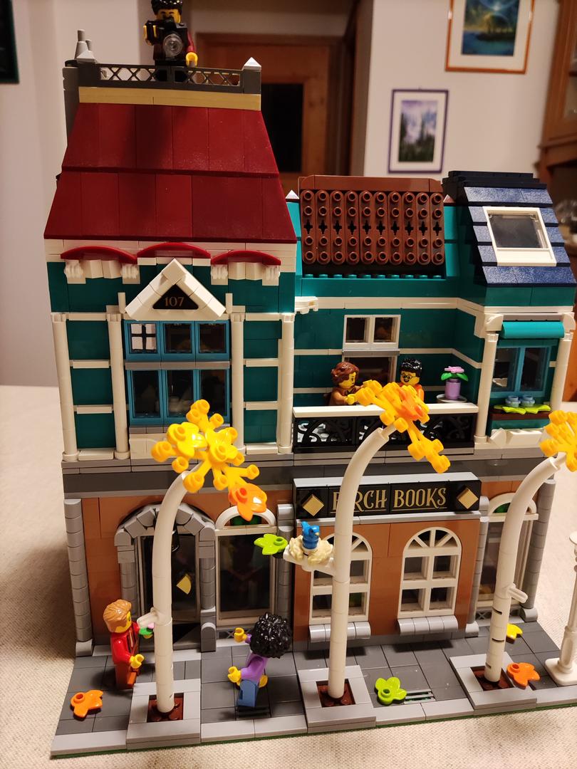 LEGO MOC 10270 - The Birch Bookshop by bohauda | Rebrickable - Build ...