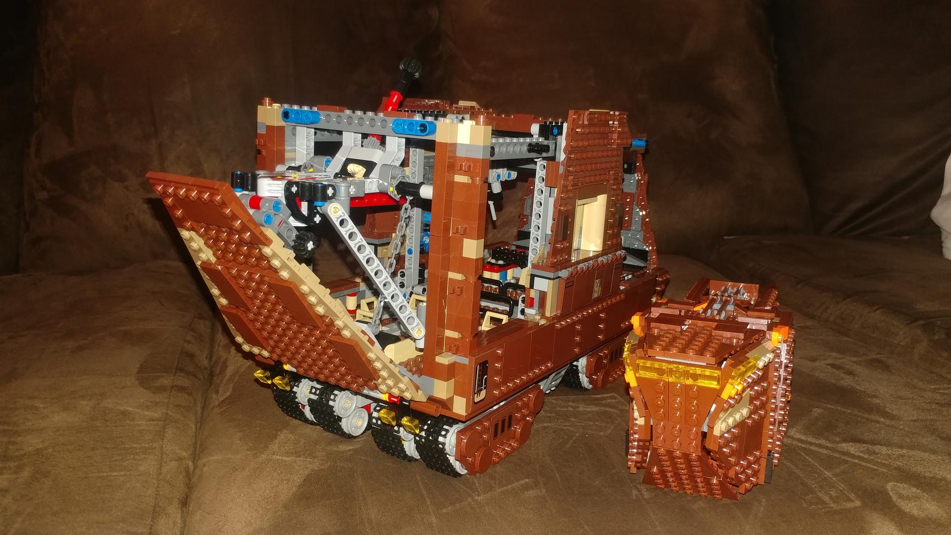 LEGO MOC Jawa Sandcrawler - Midi Scale by Albo.Lego | Rebrickable ...