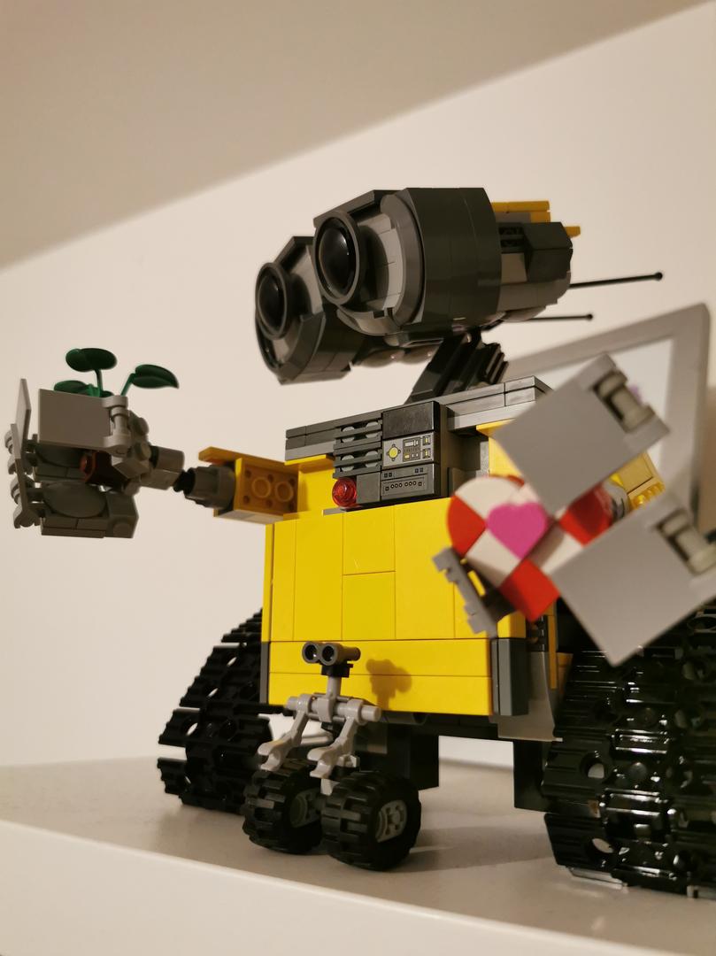 LEGO MOC Johnny Five by msx | Rebrickable - Build with LEGO