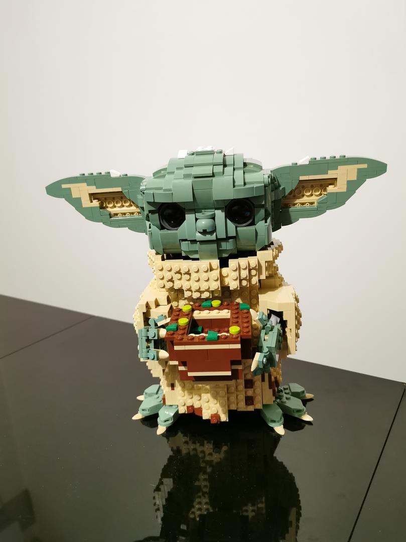 LEGO MOC The Child, aka Baby Yoda by Allouryuen | Rebrickable - Build ...