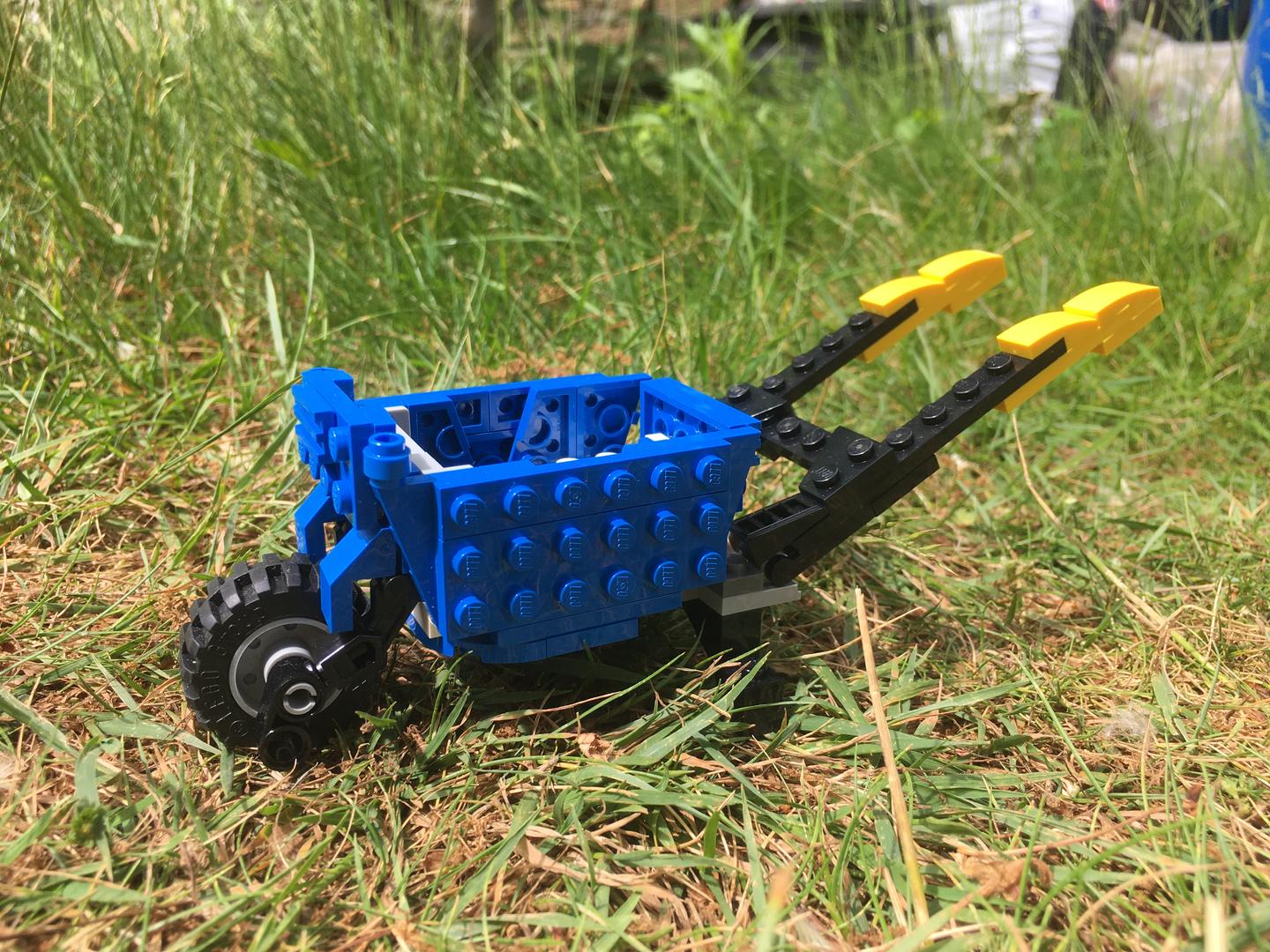 LEGO MOC 31087: Wheel Barrow by Tomik | Rebrickable - Build with LEGO