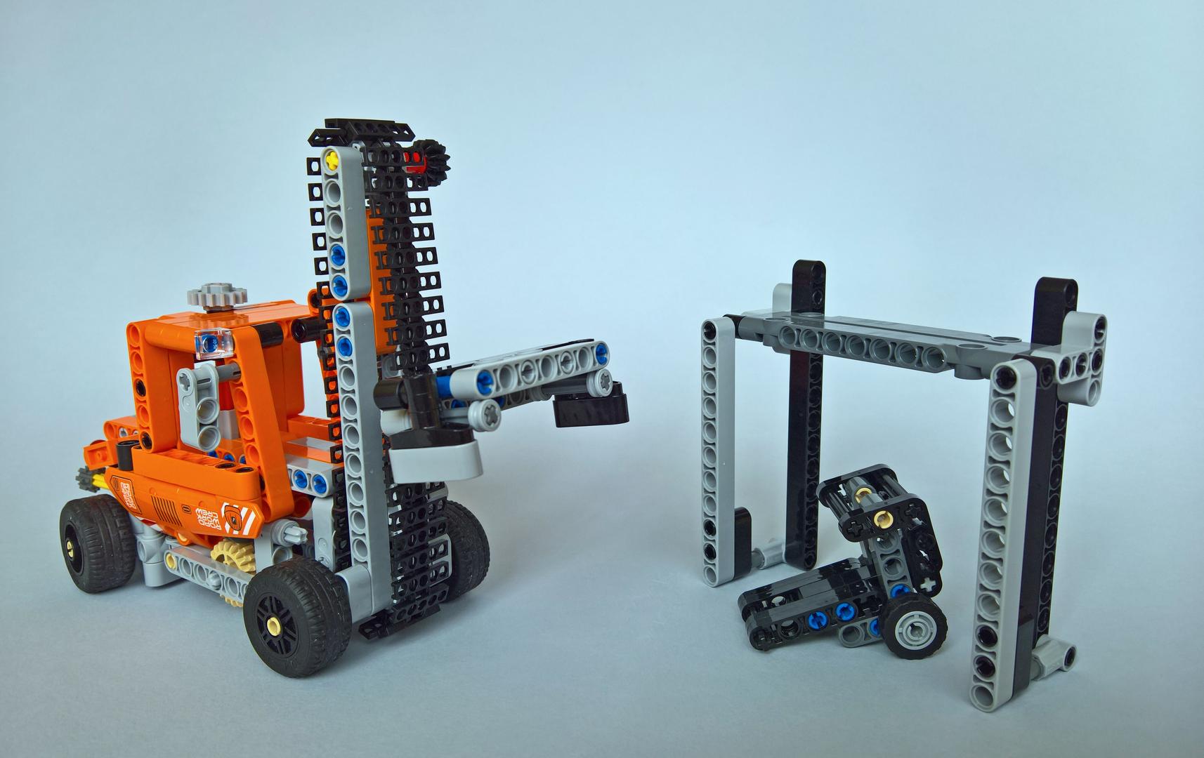 LEGO MOC 42060 alternative - Forklift by Horcikdesigns | Rebrickable - Build with LEGO