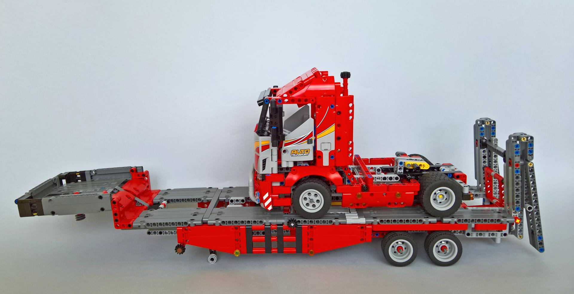 LEGO MOC 42098 C-Model -> 2 Axle Tractor Unit with Low Loader ...