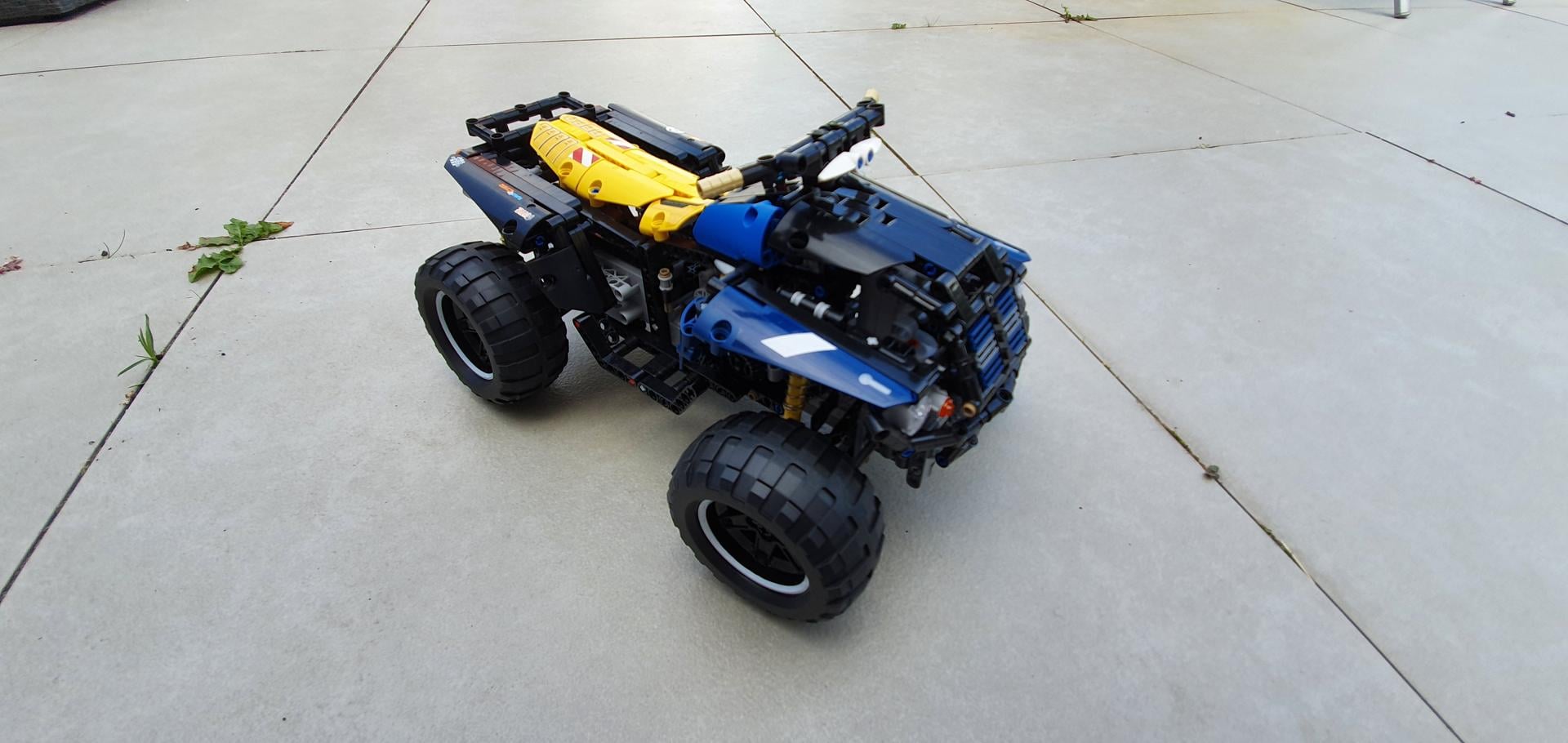 LEGO MOC Motorized Quad ATV 4x4 by Nico71 | Rebrickable - Build with LEGO