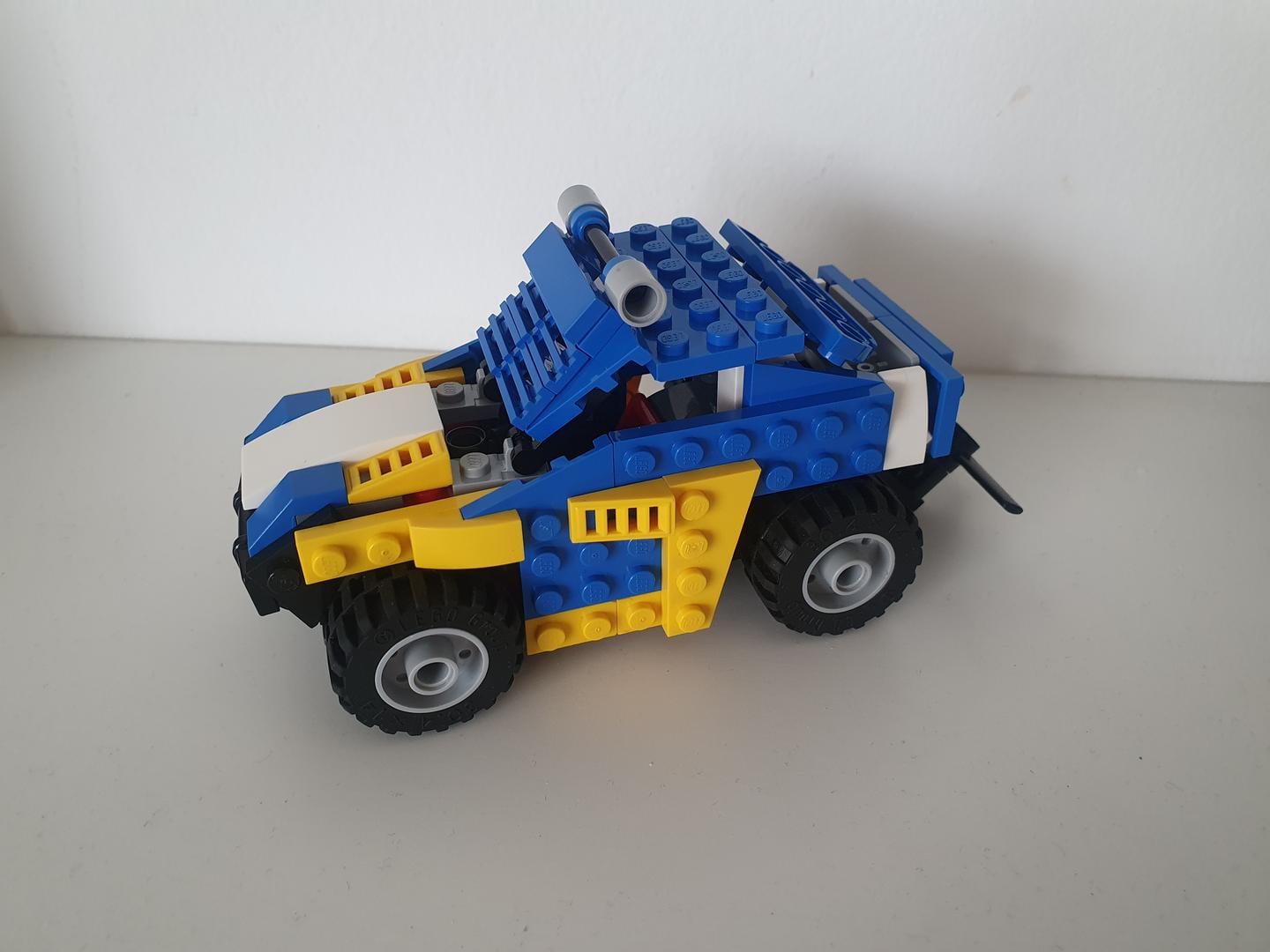 LEGO MOC-38650 31087 - Light Armored Amphibious Vehicle (Creator ...