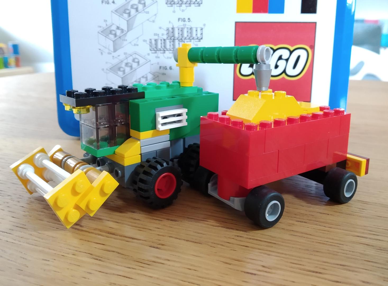LEGO MOC Harvester by BrickBrush | Rebrickable - Build with LEGO