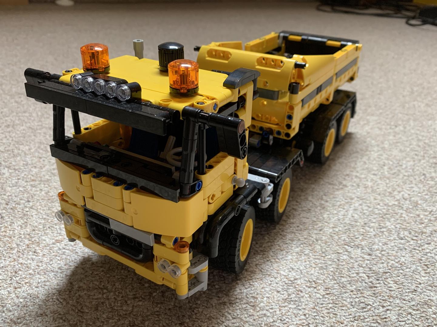 LEGO MOC 42108 Roll-off Truck by M_longer | Rebrickable - Build with LEGO