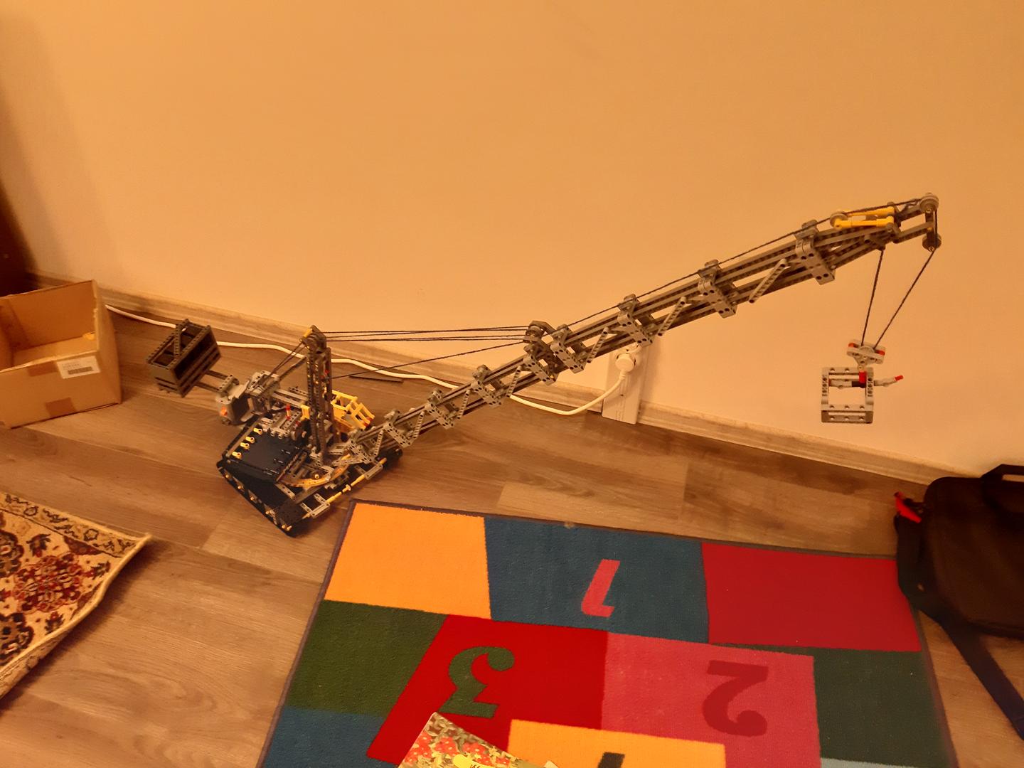 LEGO MOC Crawler crane by GaitQuebec | Rebrickable - Build with LEGO