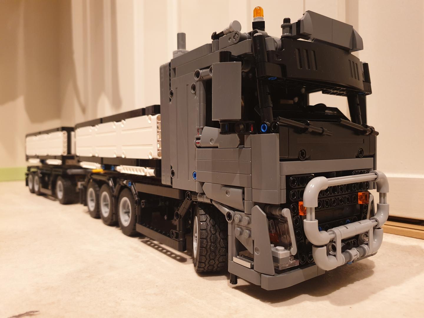LEGO MOC Volvo FH tractor unit (2 options) by technicprojects ...