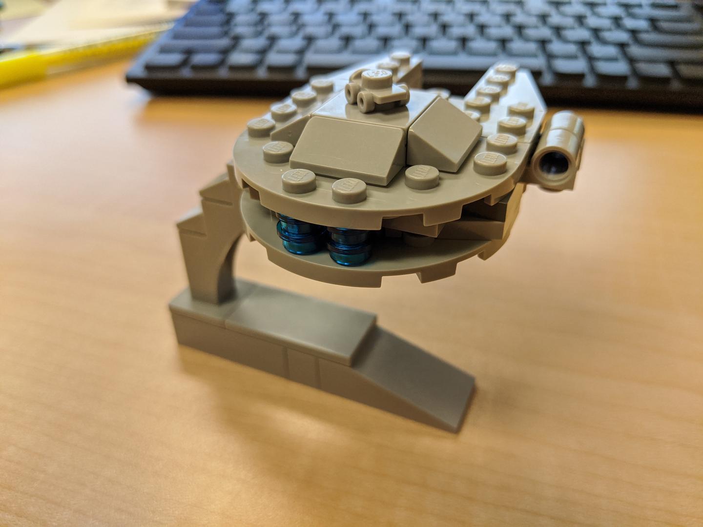 LEGO MOC-9063 Micro Falcon (Star Wars 2017) | Rebrickable - Build with LEGO