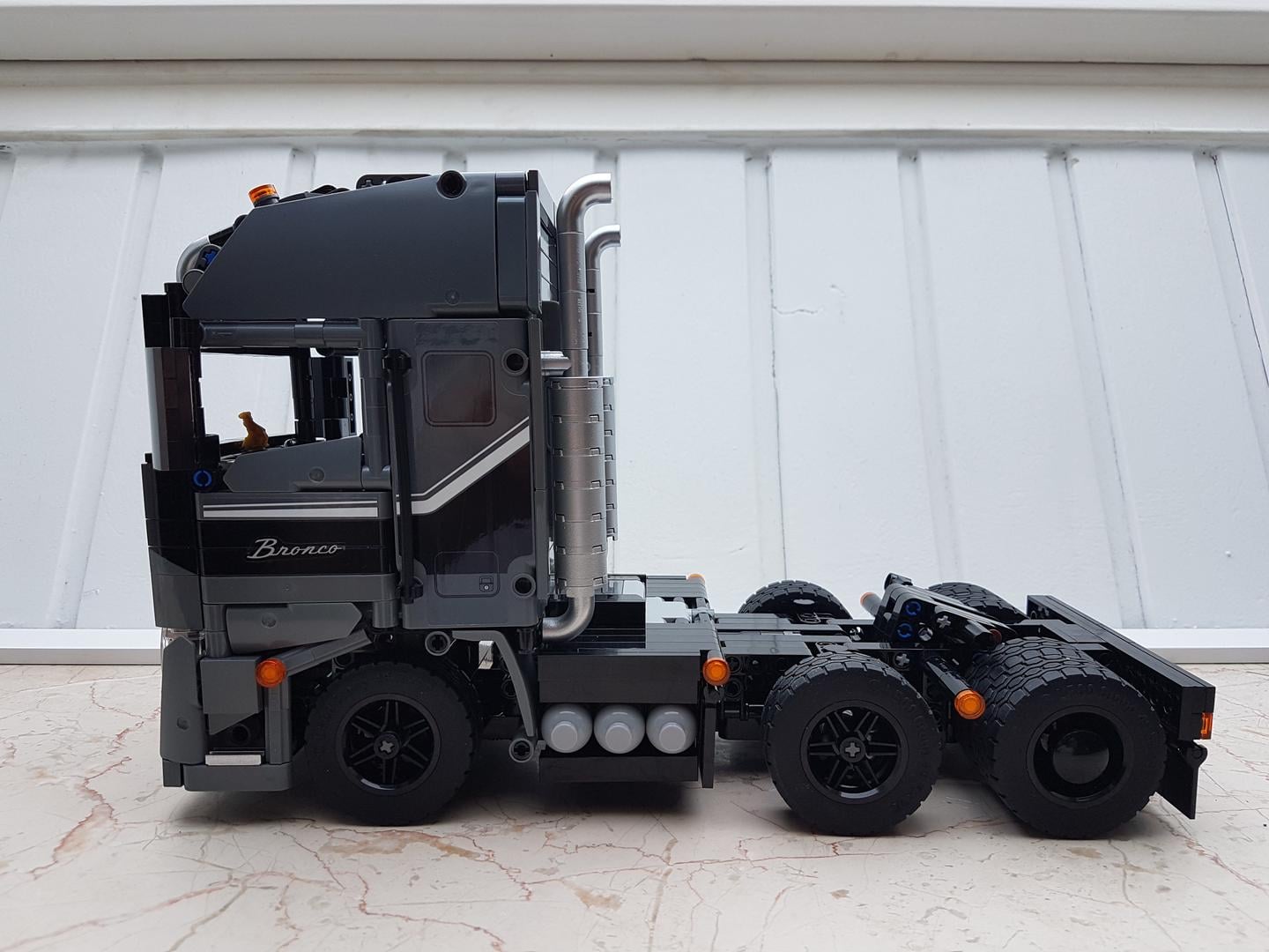 LEGO MOC Volvo FH tractor unit (2 options) by technicprojects ...
