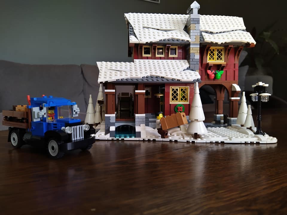 LEGO MOC Winter Village Cider Mill by Miro | Rebrickable - Build with LEGO