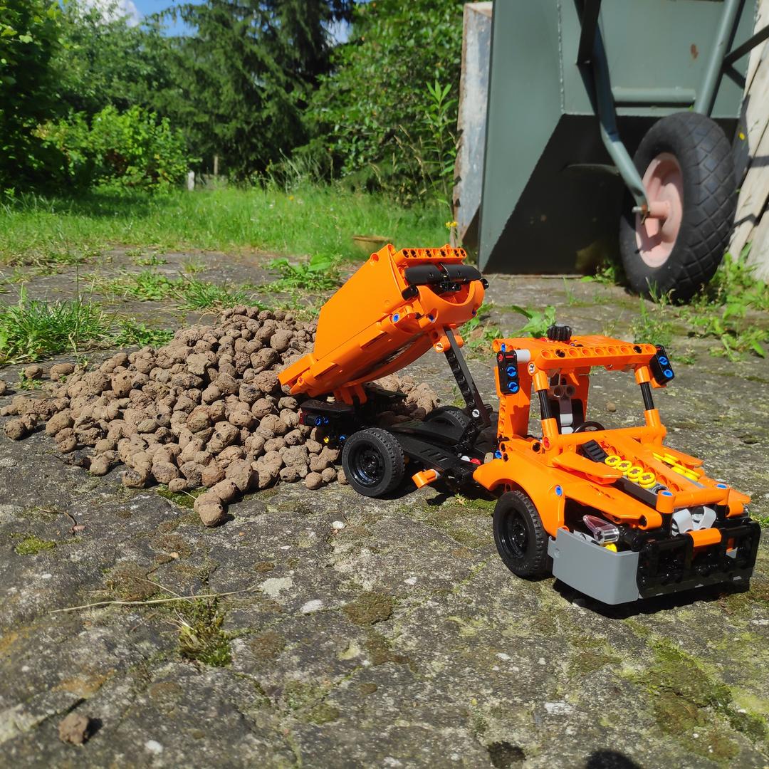 LEGO MOC 42093 Dump Truck by Nequmodiva | Rebrickable - Build with LEGO