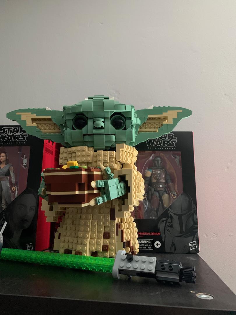 LEGO MOC The Child, aka Baby Yoda by Allouryuen | Rebrickable - Build ...