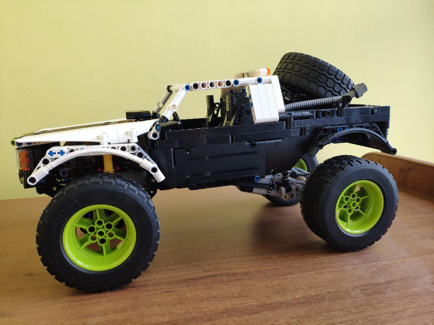 LEGO MOC Monster Energy Recoil Baja Truck by Nico71 | Rebrickable ...