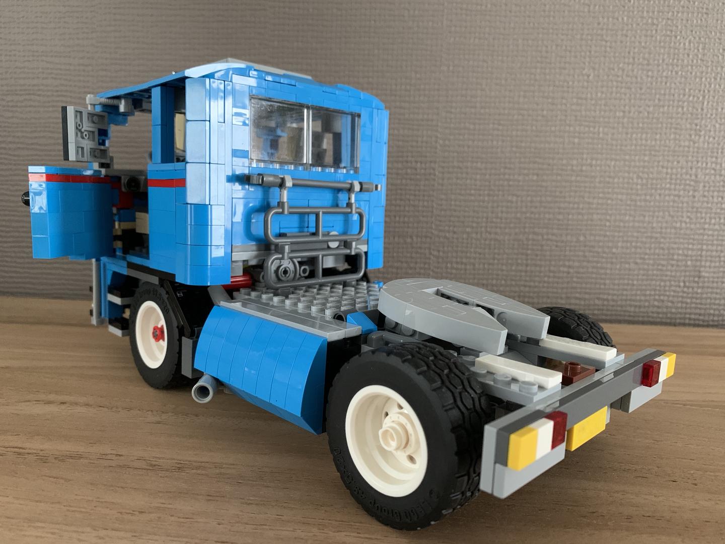 LEGO MOC 10252 FTF Truck - B model by buildme | Rebrickable - Build ...