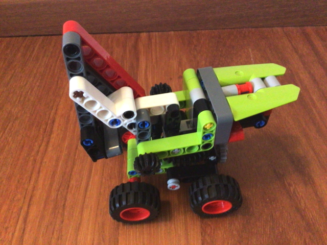 LEGO MOC 42102 Excavator by Nequmodiva | Rebrickable - Build with LEGO