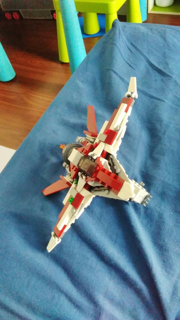 LEGO MOC Futuristic Starflier by Häggbird | Rebrickable - Build with LEGO