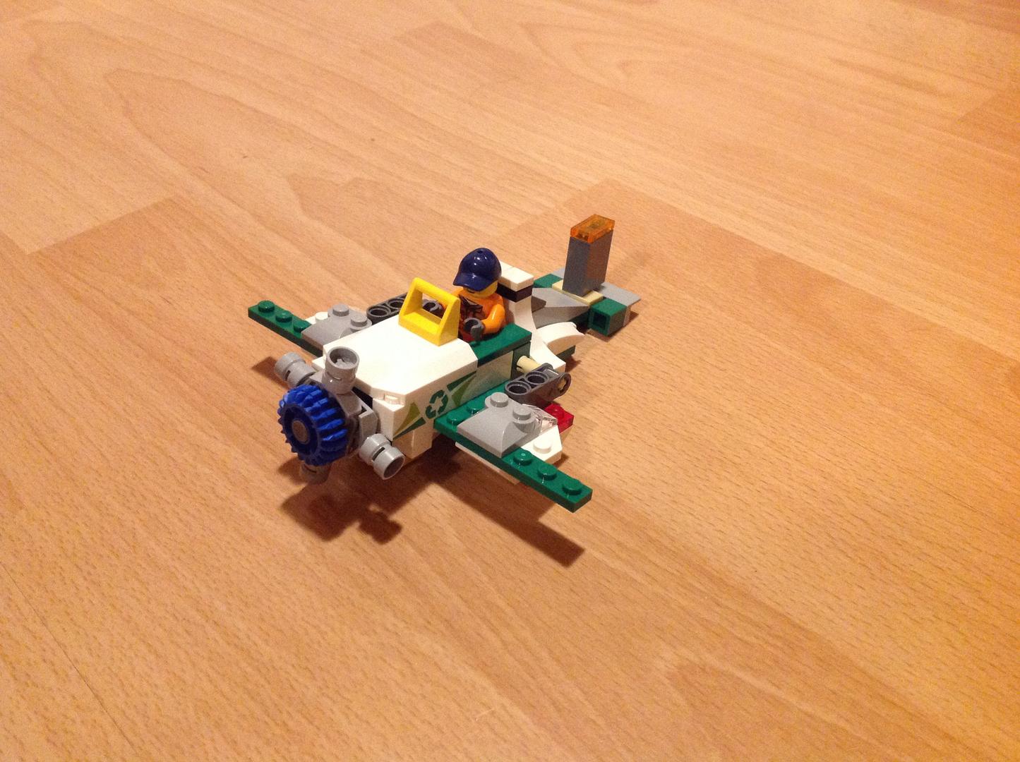 LEGO MOC 60249 Single propeller aeroplane by Jef | Rebrickable - Build ...